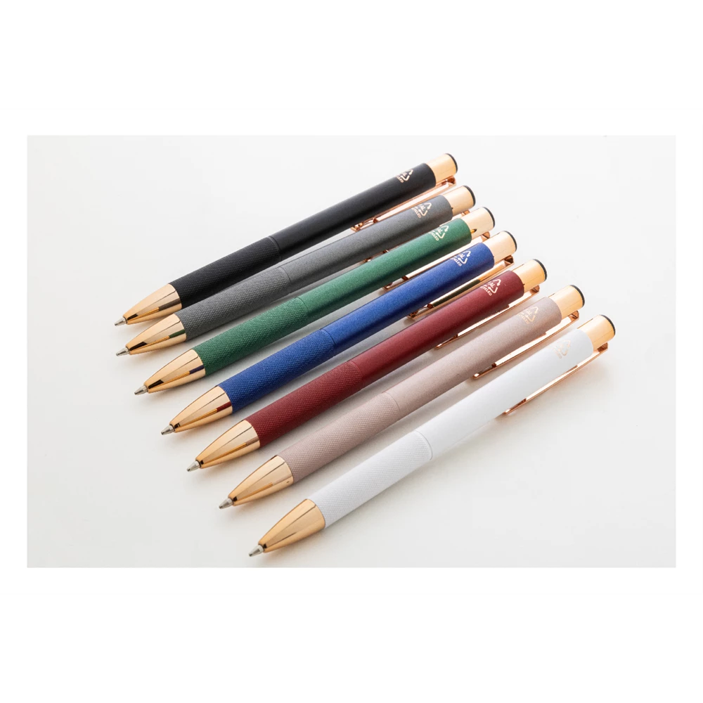 Golyóstoll újrahasznosított alumínium, matt felületű testtel, texturált ...